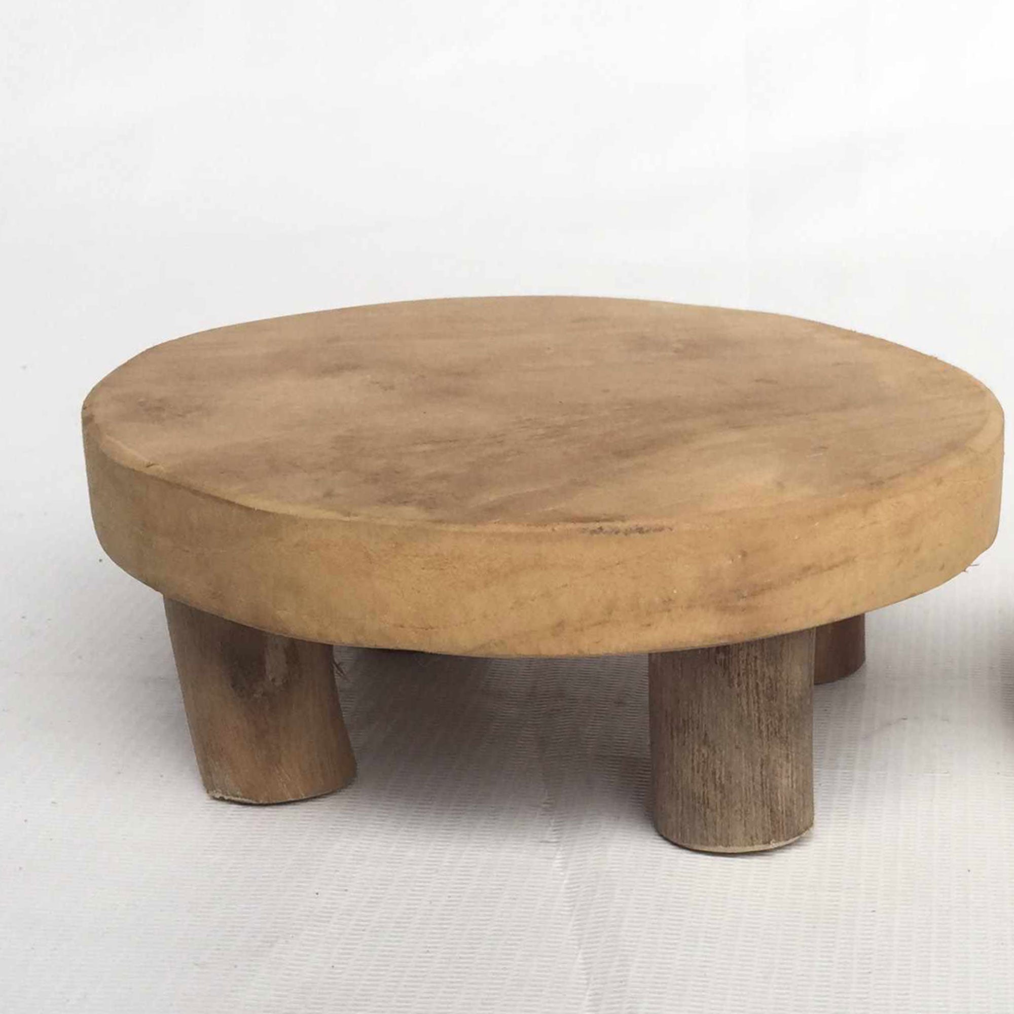Buy Wooden platform round brown | Bakker.com
